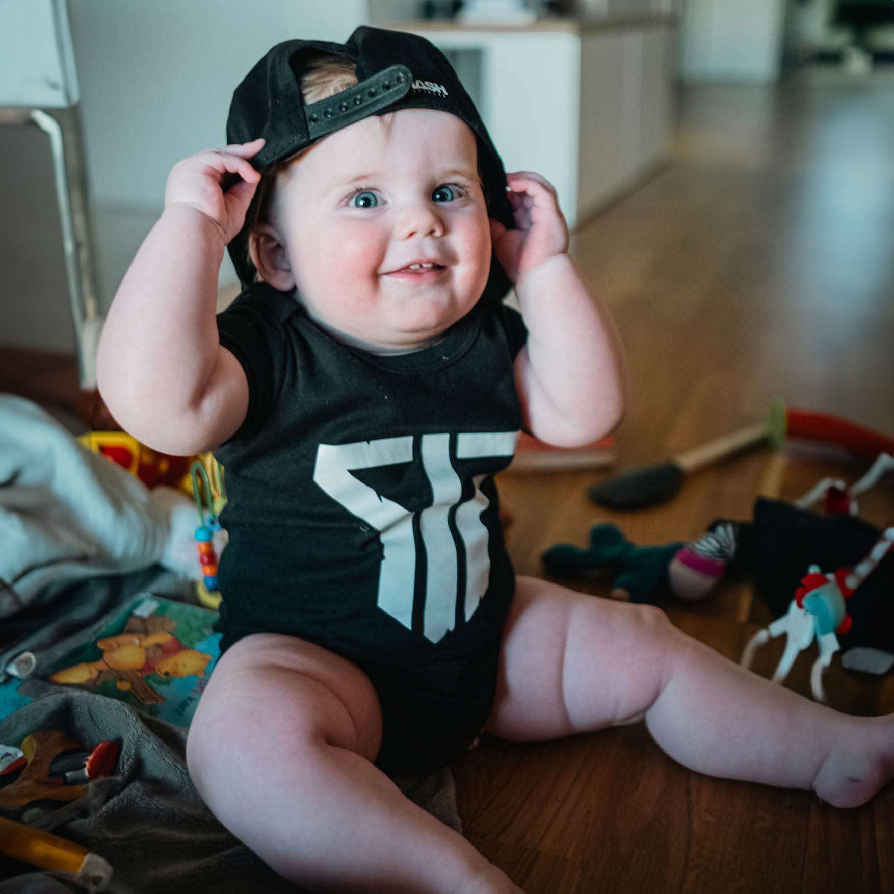 'SIP Symbol' Baby Body – Smash Into Pieces