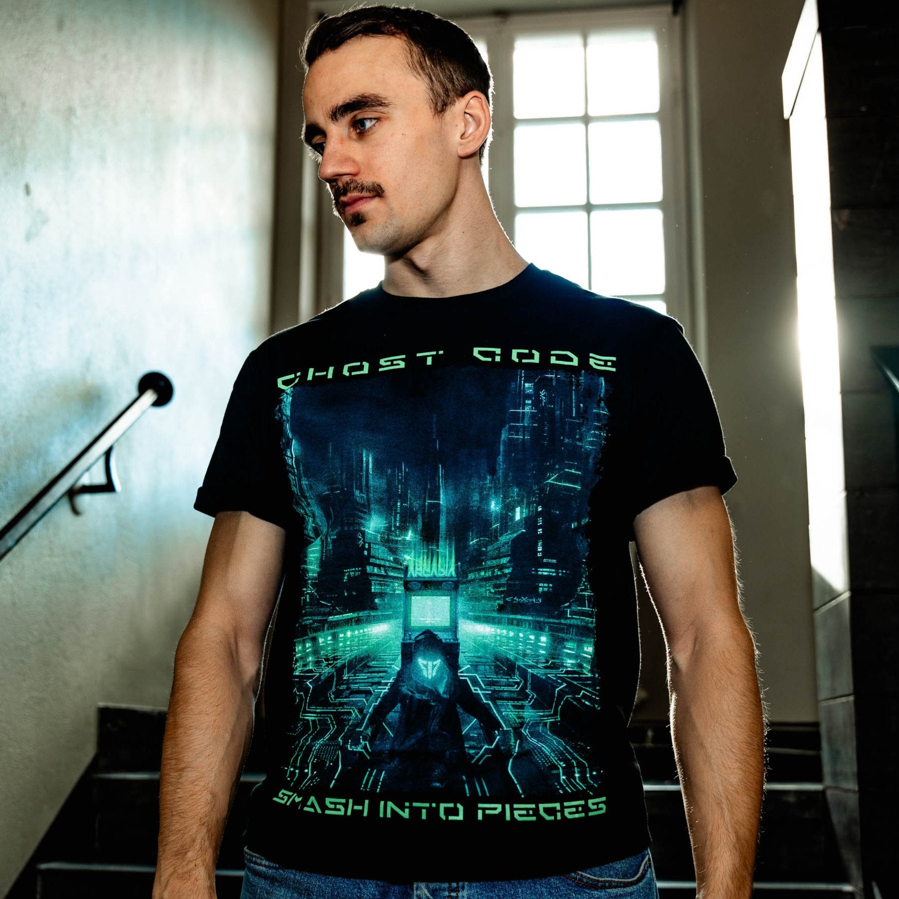 'Ghost Code' Tee – Smash Into Pieces